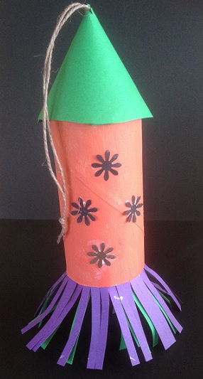 Raketer av toarullar